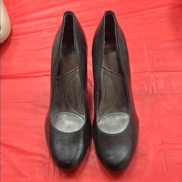 Mootsies Tootsies | Shoes | Mootsies Tootsies Classic Black Heels ...